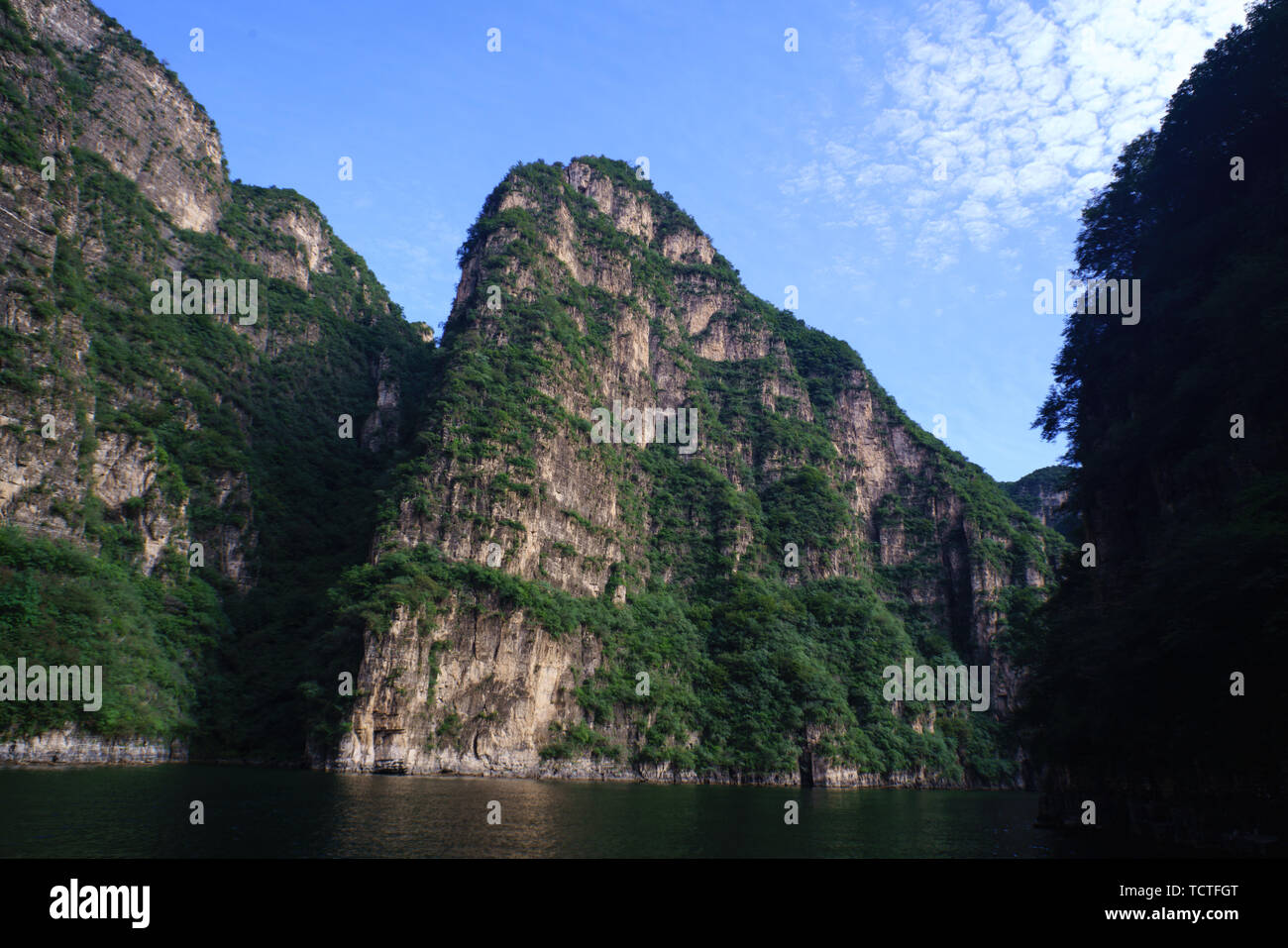 The longqingxia hi-res stock photography and images - Alamy
