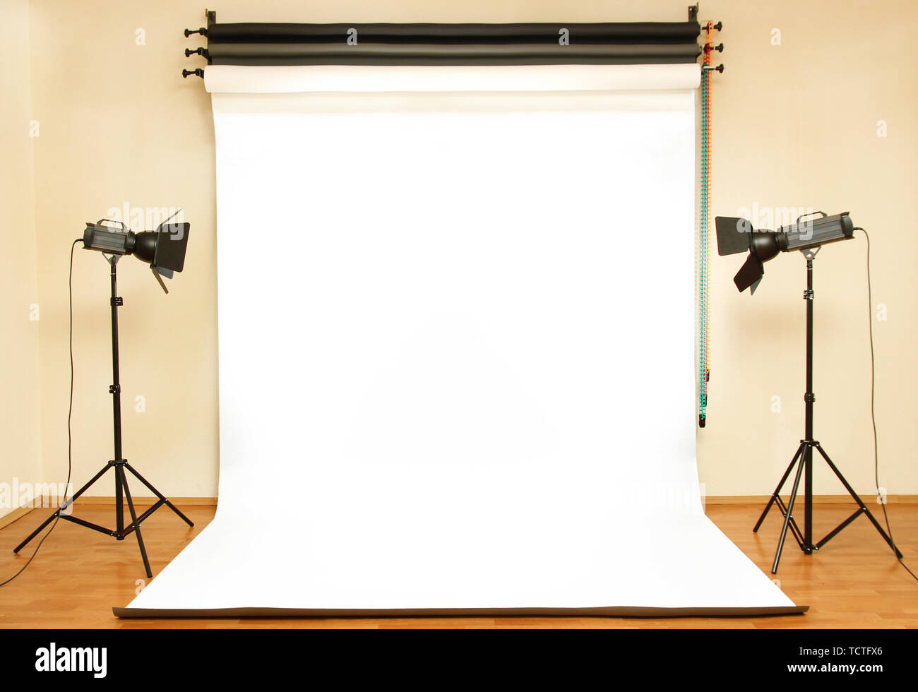 Empty photo studio with lighting equipment Stock Photo - Alamy