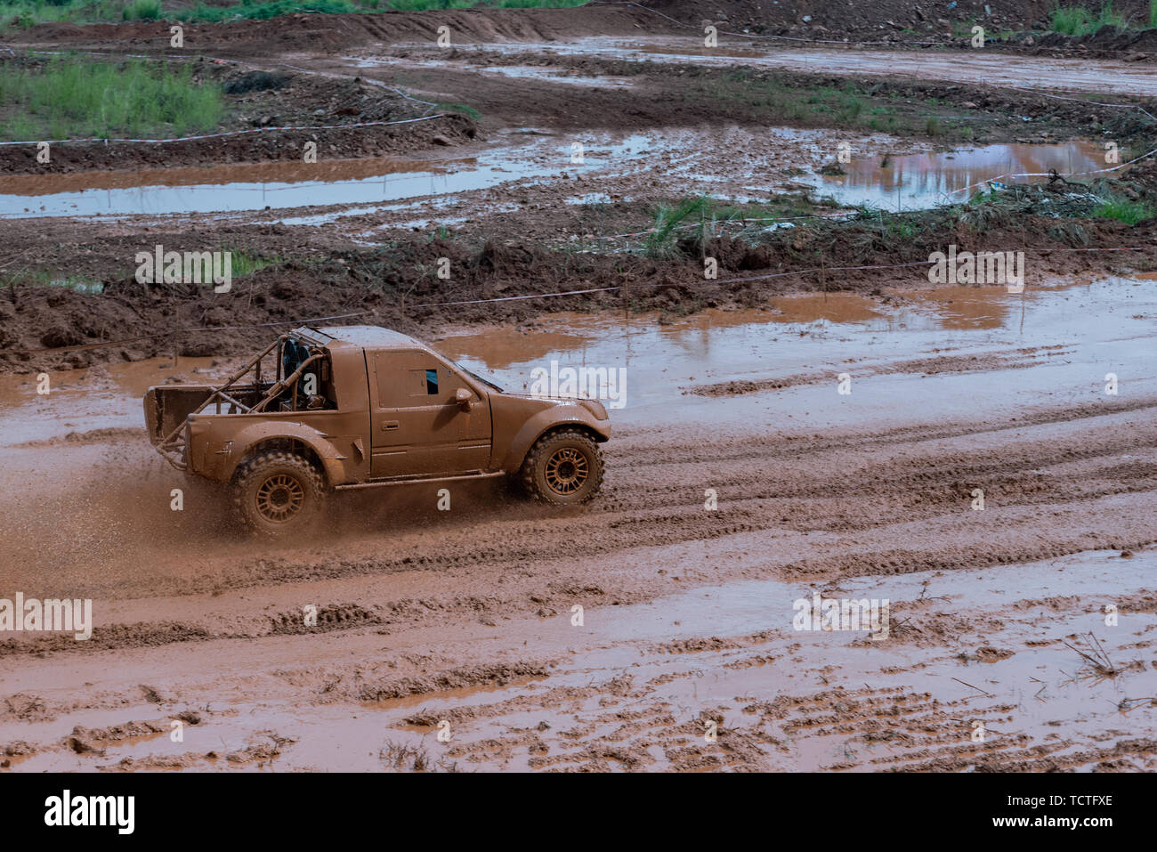 Land Cruiser Outdoor Car Cross Country Competition Stock Photo - Alamy