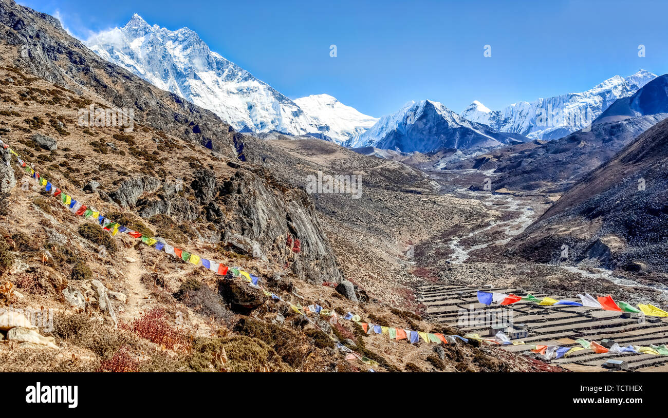 Pheriche valley nepal hi-res stock photography and images - Alamy