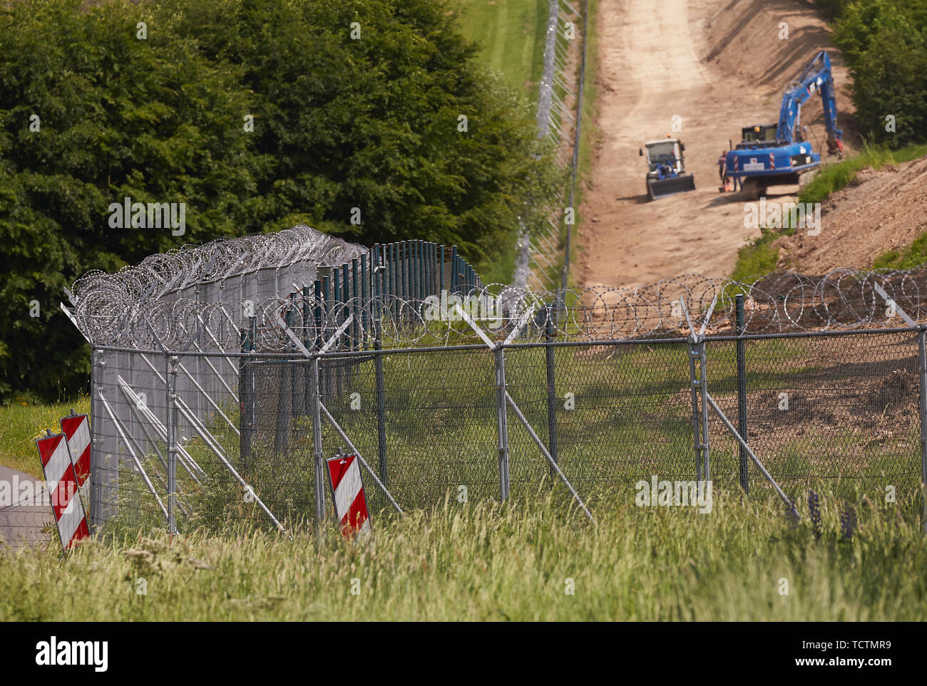 03 June 2019, Rhineland-Palatinate, Büchel: A temporary additional ...