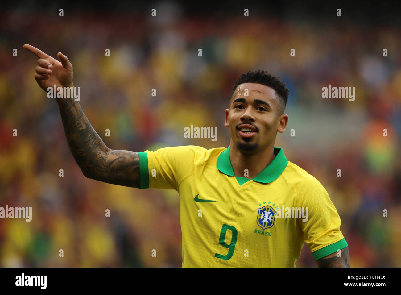 Gabriel jesus 9 hi-res stock photography and images - Alamy