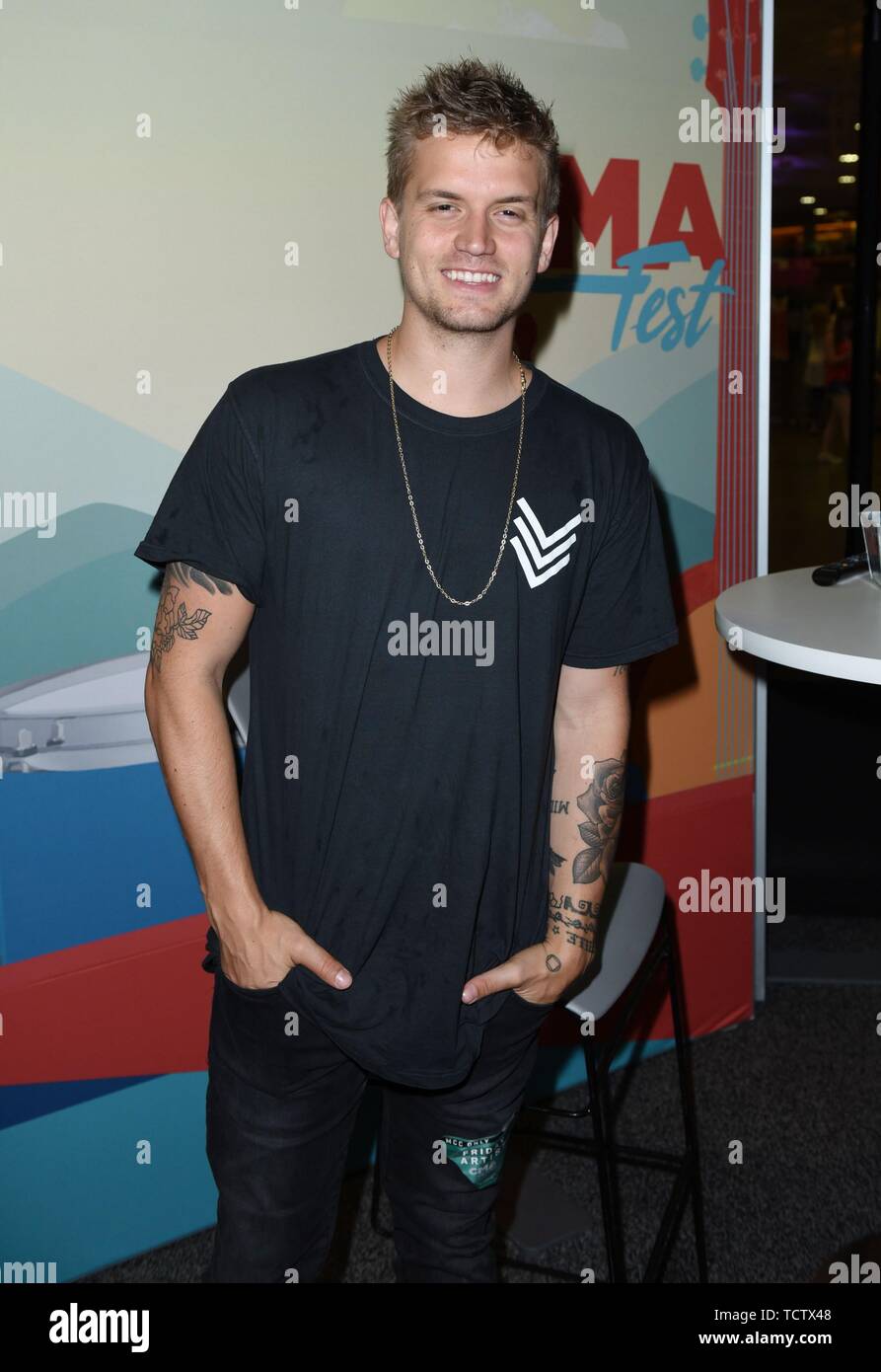 Levi hummon hi-res stock photography and images - Alamy