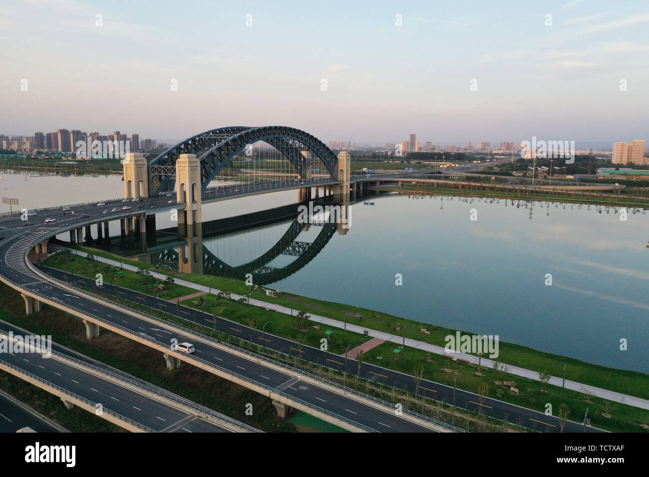 Jinyang bridge hi-res stock photography and images - Alamy