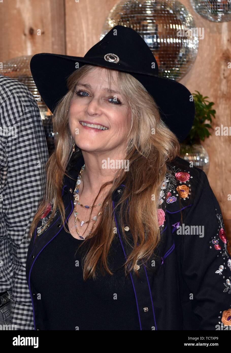 Susan olsen hi-res stock photography and images - Alamy