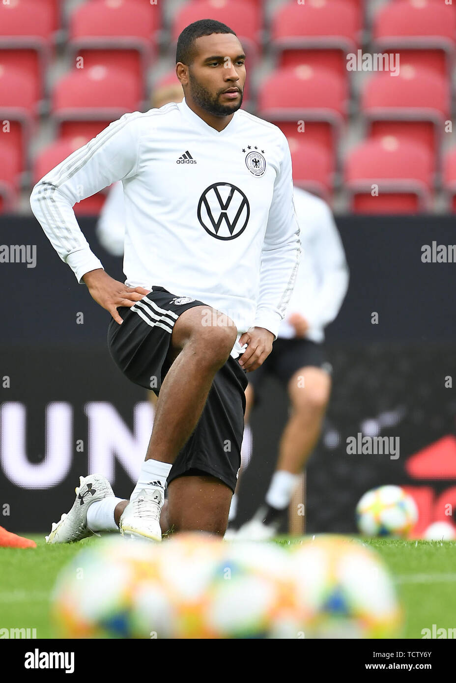 German international footballer jonathan tah hi-res stock photography ...