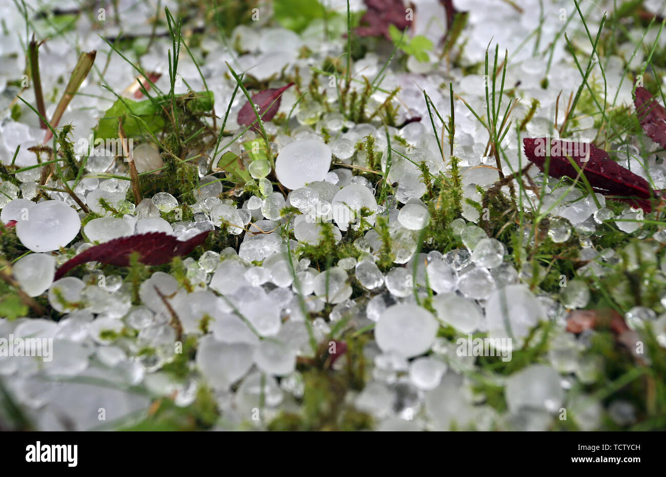 Hail grains hi-res stock photography and images - Alamy