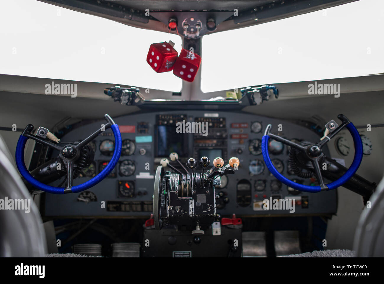 Cockpit dc 10 hi-res stock photography and images - Alamy