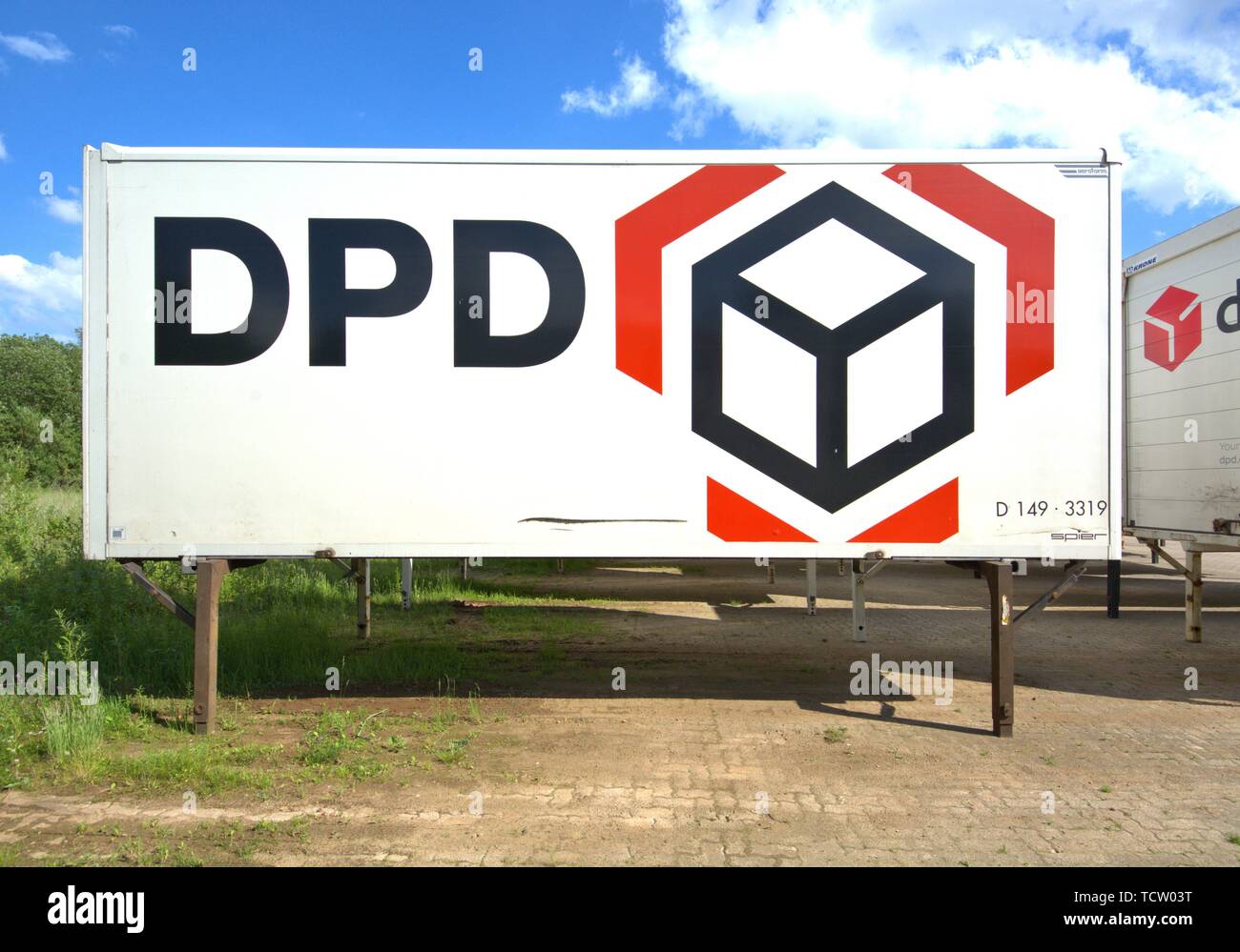 Dpd distribution depot hi-res stock photography and images - Alamy