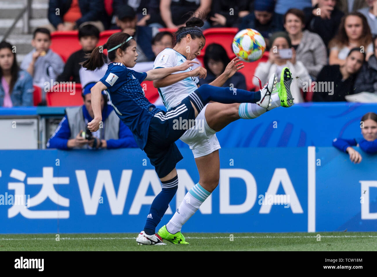 Paris, France. 10th June, 2019. Yui Hasegawa (Japan) Virginia GOMEZ ...