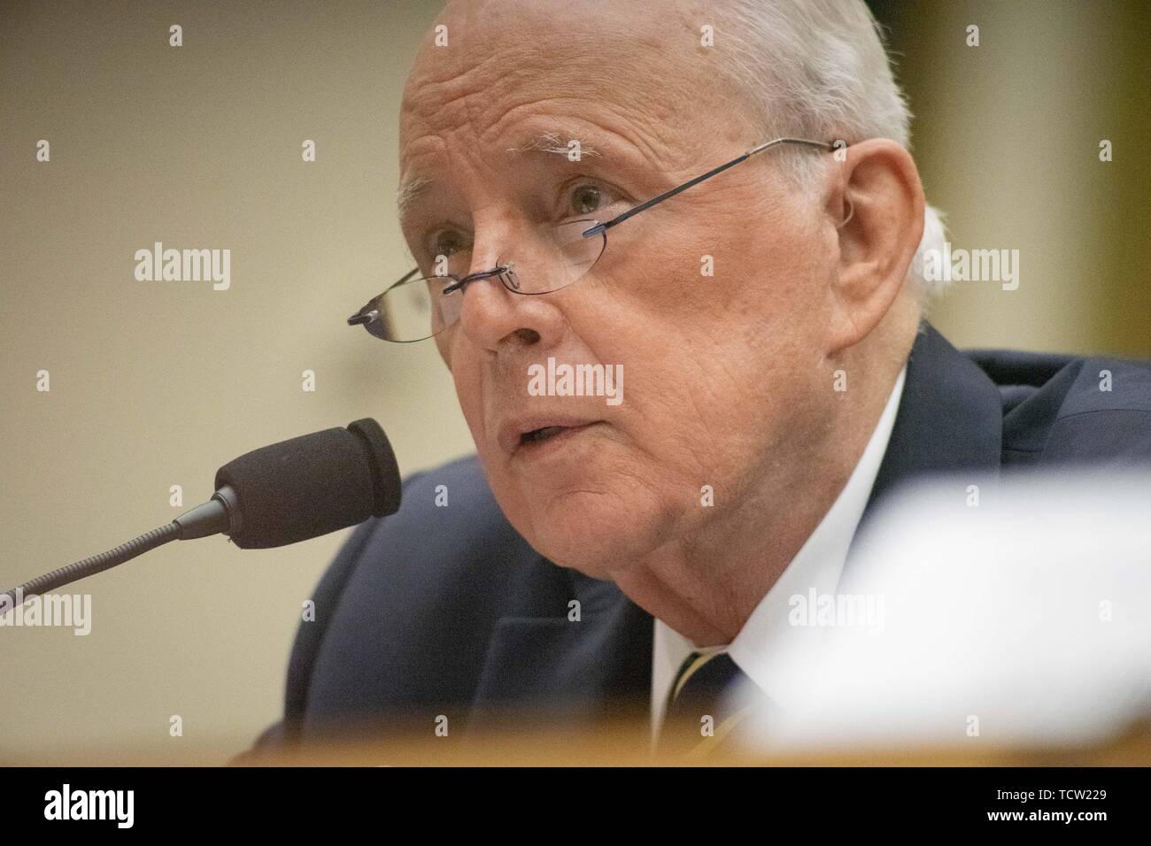 John dean testifies 25 jpg hi-res stock photography and images - Alamy