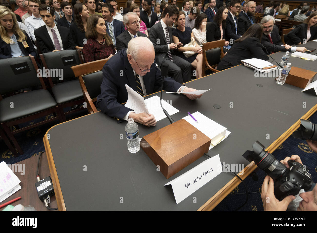 John dean testifies 34 jpg hi-res stock photography and images - Alamy