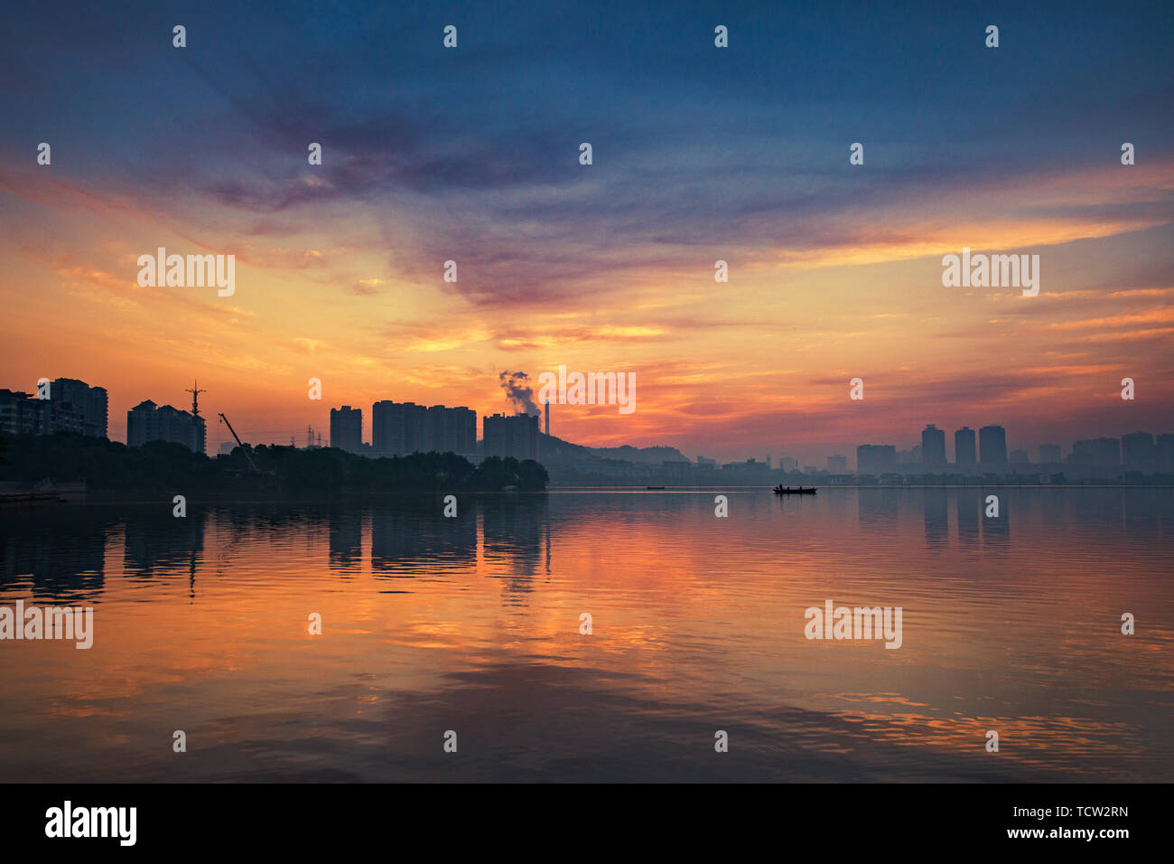 Magnetic fog hi-res stock photography and images - Alamy