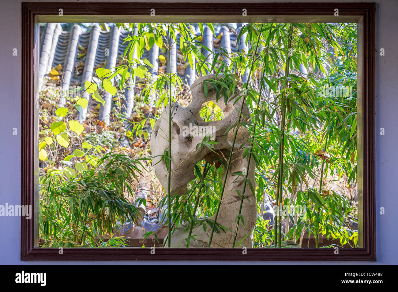 Chinese Garden Window Strange Stone Landscape Stock Photo - Alamy
