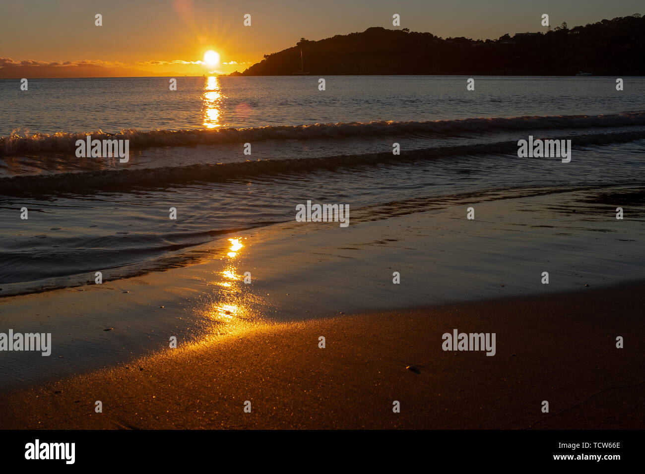 Red sky reflecting in red sand hi-res stock photography and images - Alamy