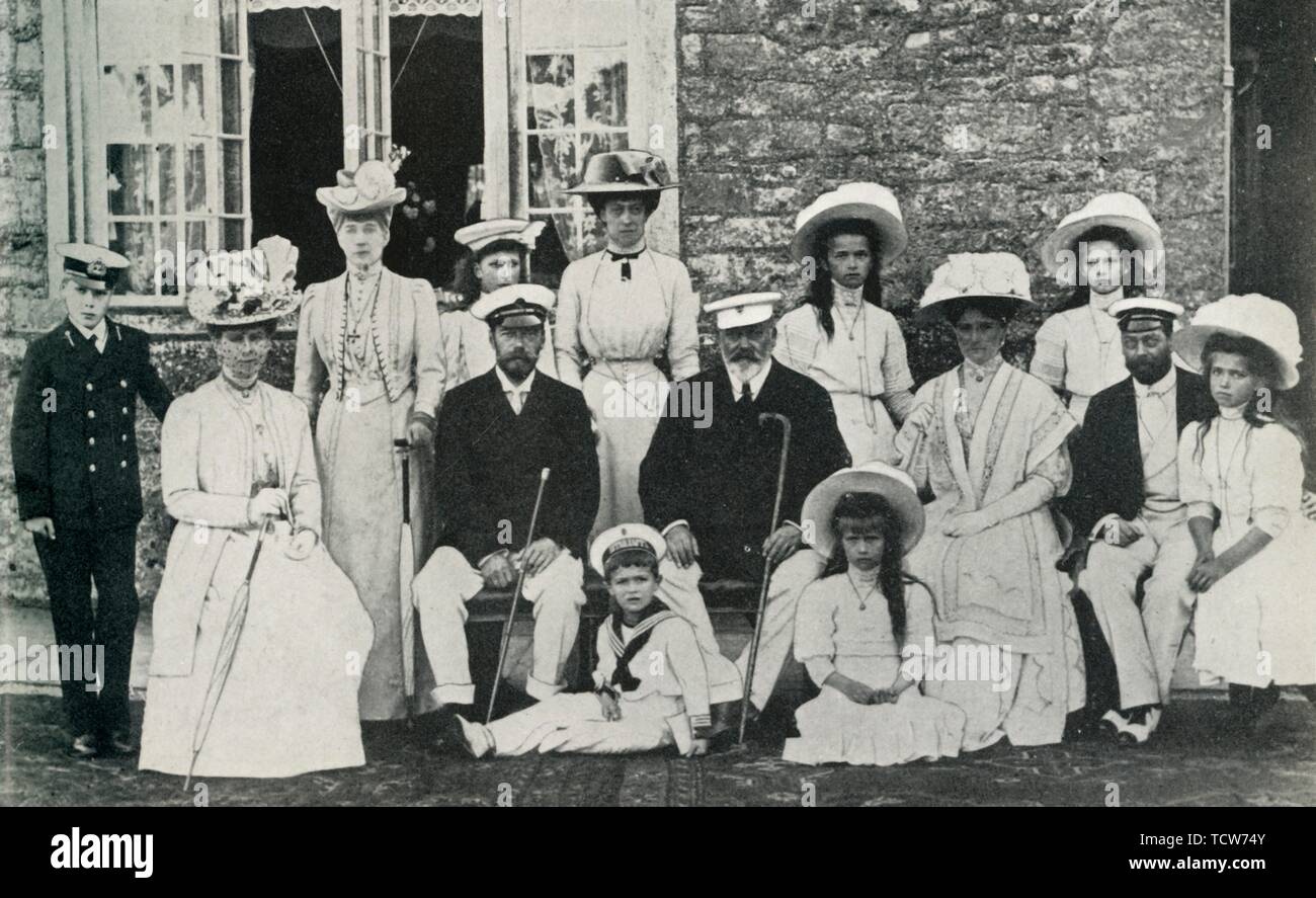 Nicholas ii alexandrovich family hi-res stock photography and images ...