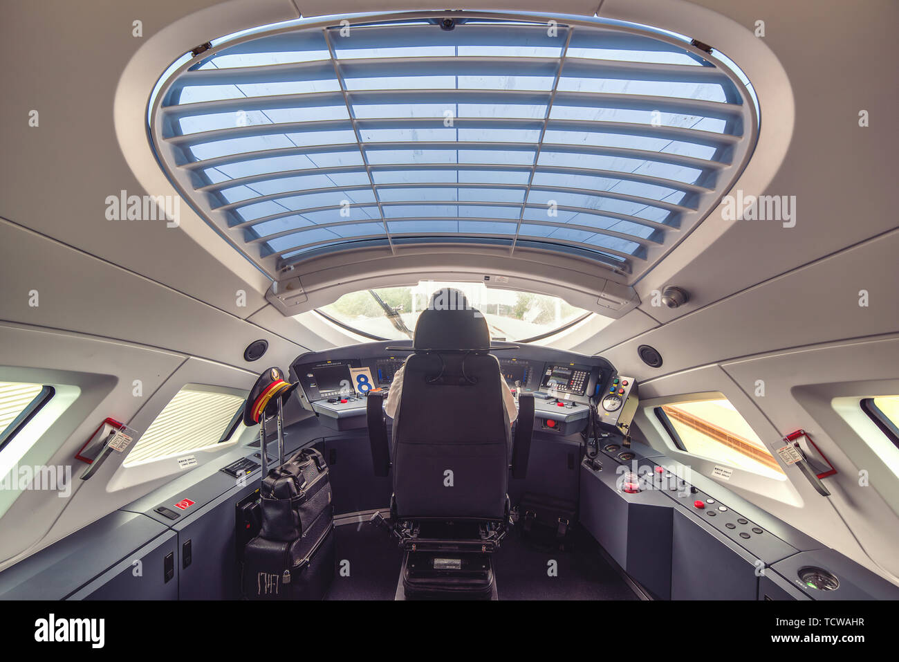 Train Cockpit Stock Photos & Train Cockpit Stock Images - Alamy