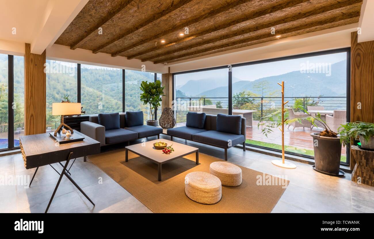 Mould and still life light light daylight concept of dusk wooden head ...