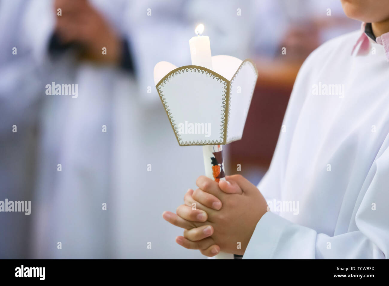 Children first holy communion catholic hi-res stock photography and ...