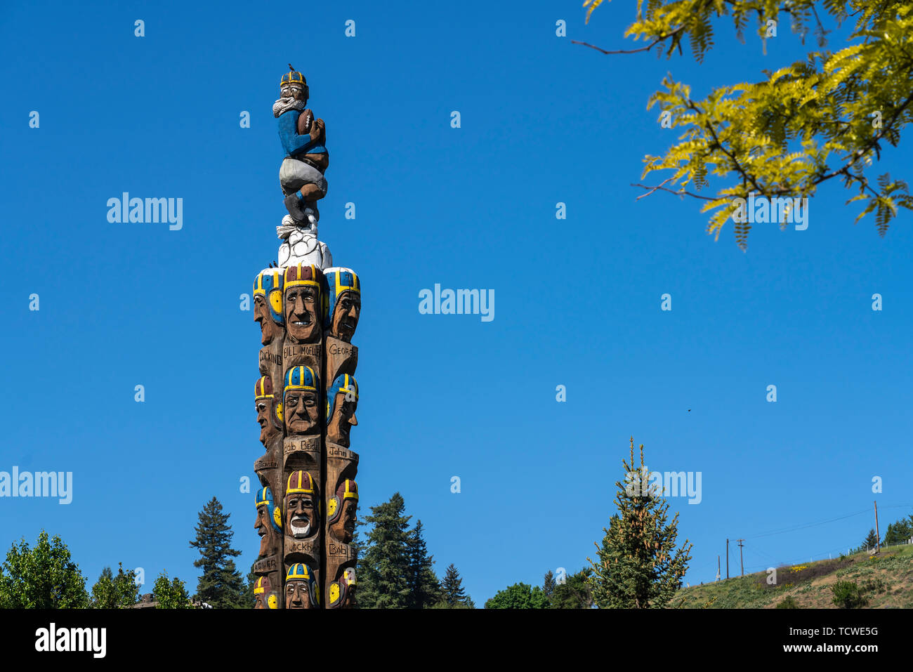 Totem pole washington hi-res stock photography and images - Alamy