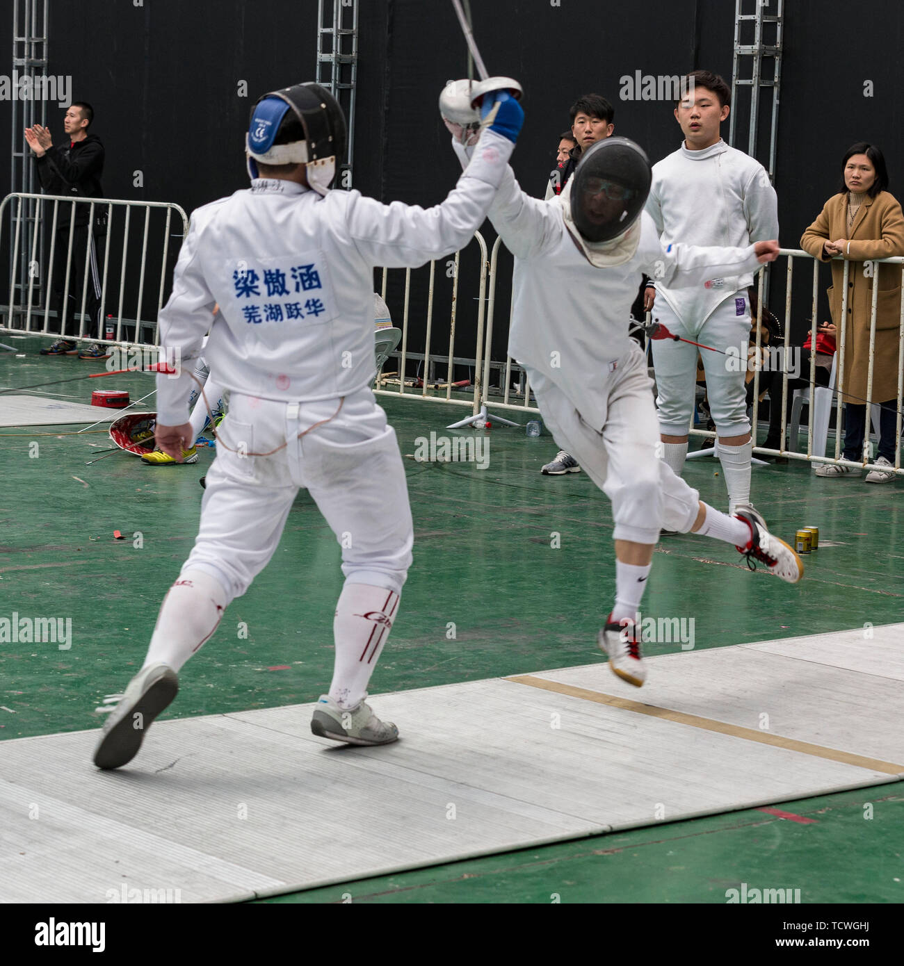 Fencing teams hi-res stock photography and images - Alamy