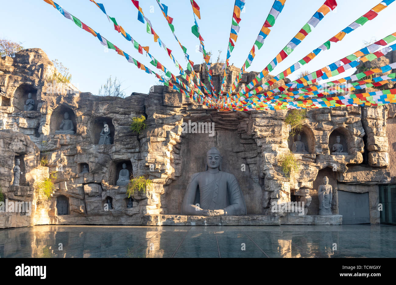 Grottoes and Buddha statues in Songcheng, Hangzhou Stock Photo - Alamy
