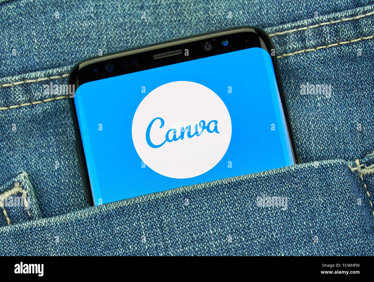 Canva app hi-res stock photography and images - Alamy