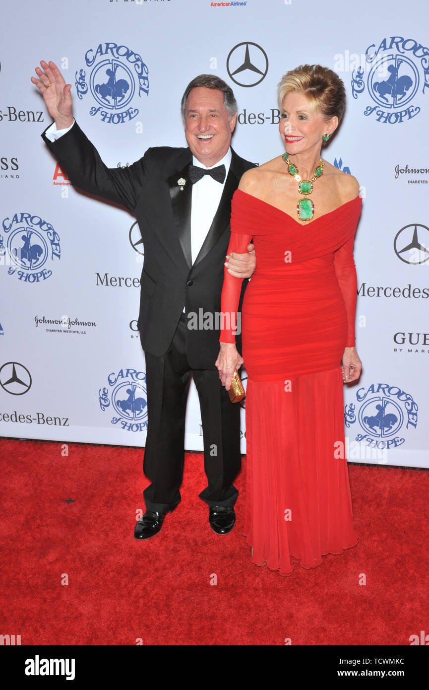 Neil sedaka hi-res stock photography and images - Alamy