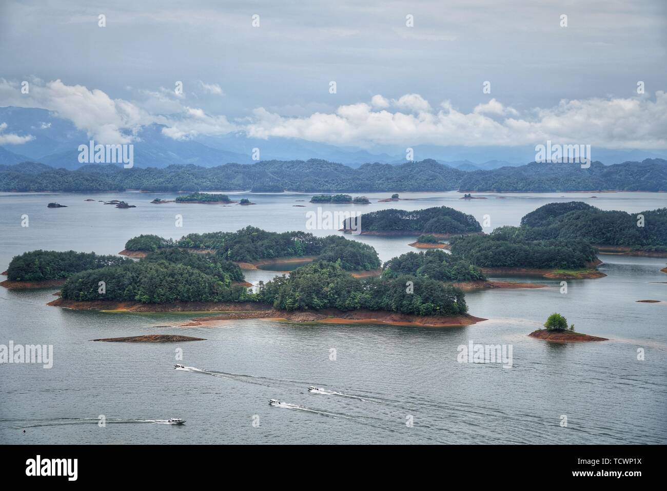Sky Scenery Qiandao Lake High Resolution Stock Photography and Images ...