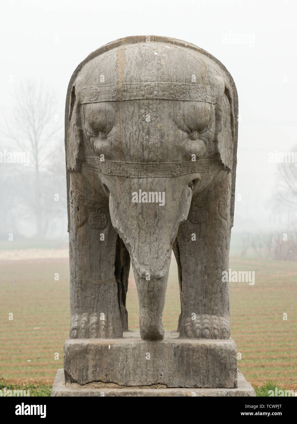 Stone statue of Song Ling Stock Photo - Alamy