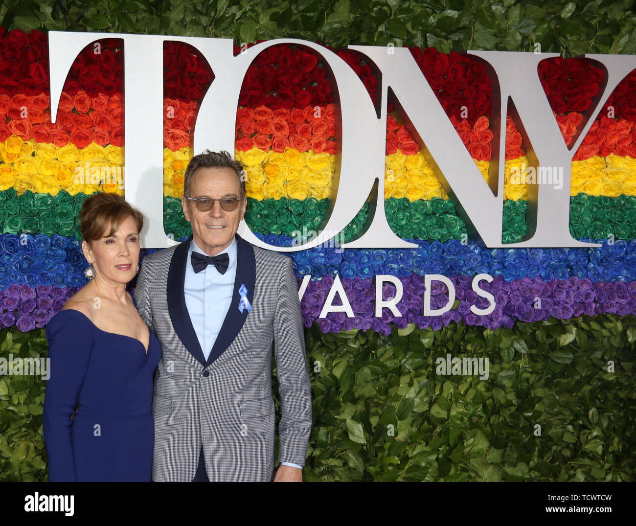 Actor bryan cranston robin dearden hi-res stock photography and images ...