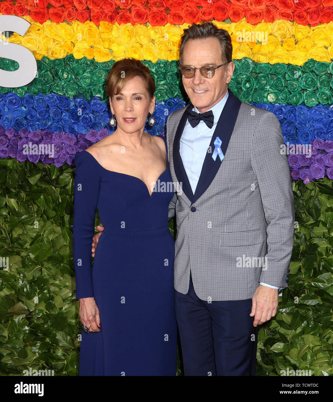 Actor bryan cranston robin dearden hi-res stock photography and images ...