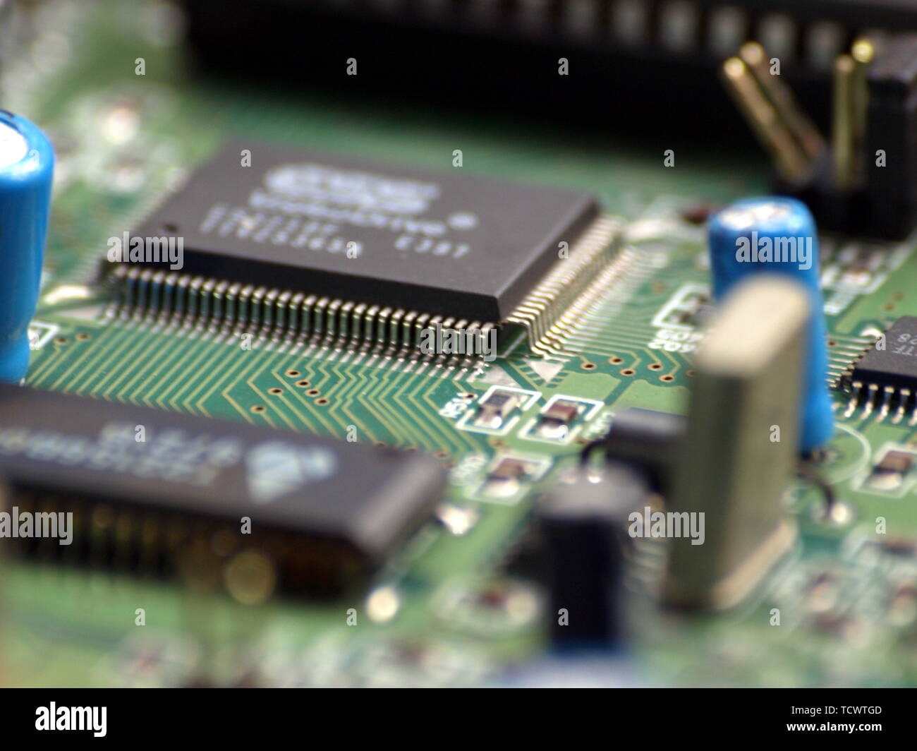 Circuit resistor school hi-res stock photography and images - Alamy