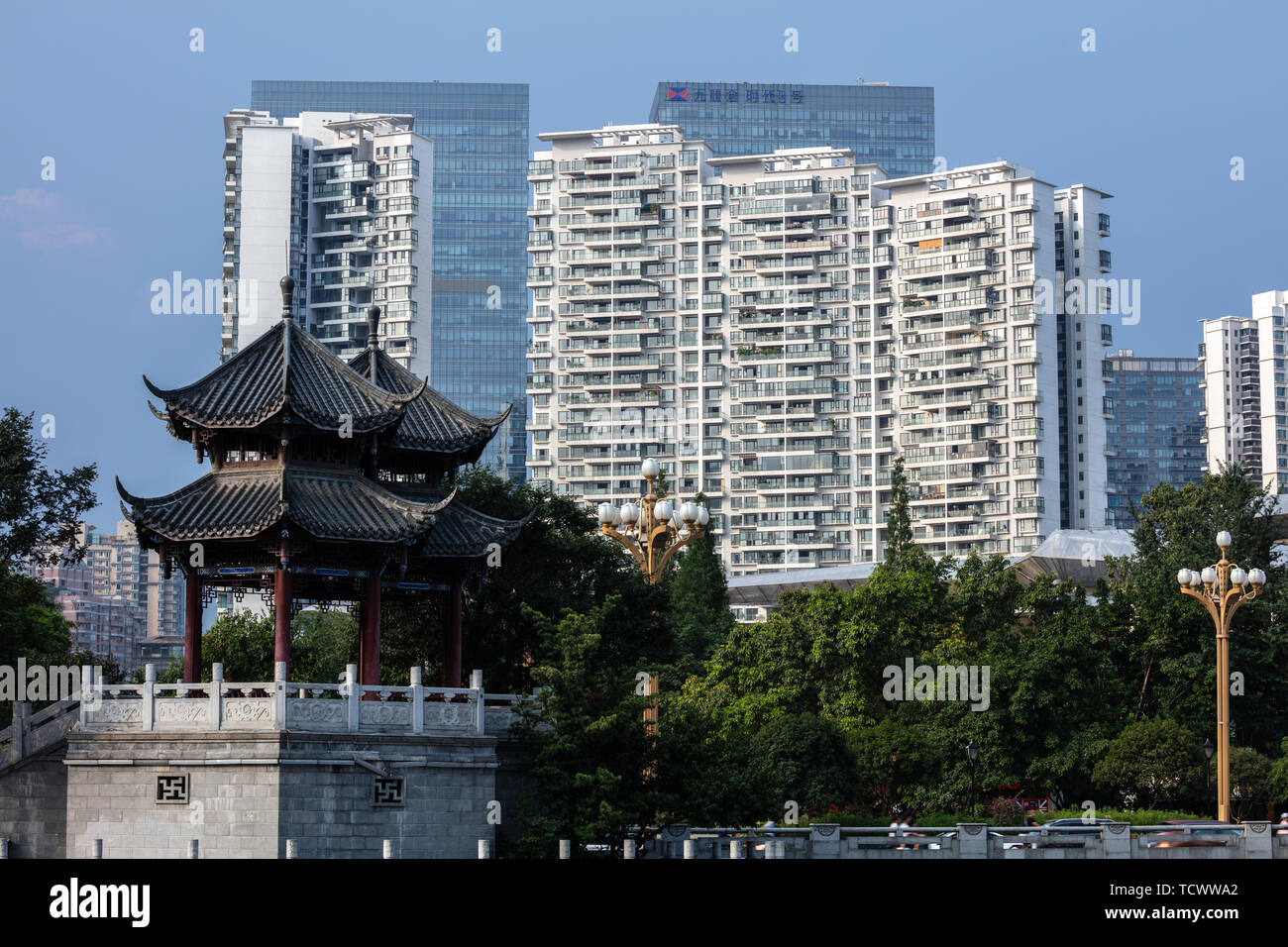 Chengdu Funan River Hejiang Pavilion Stock Photo - Alamy
