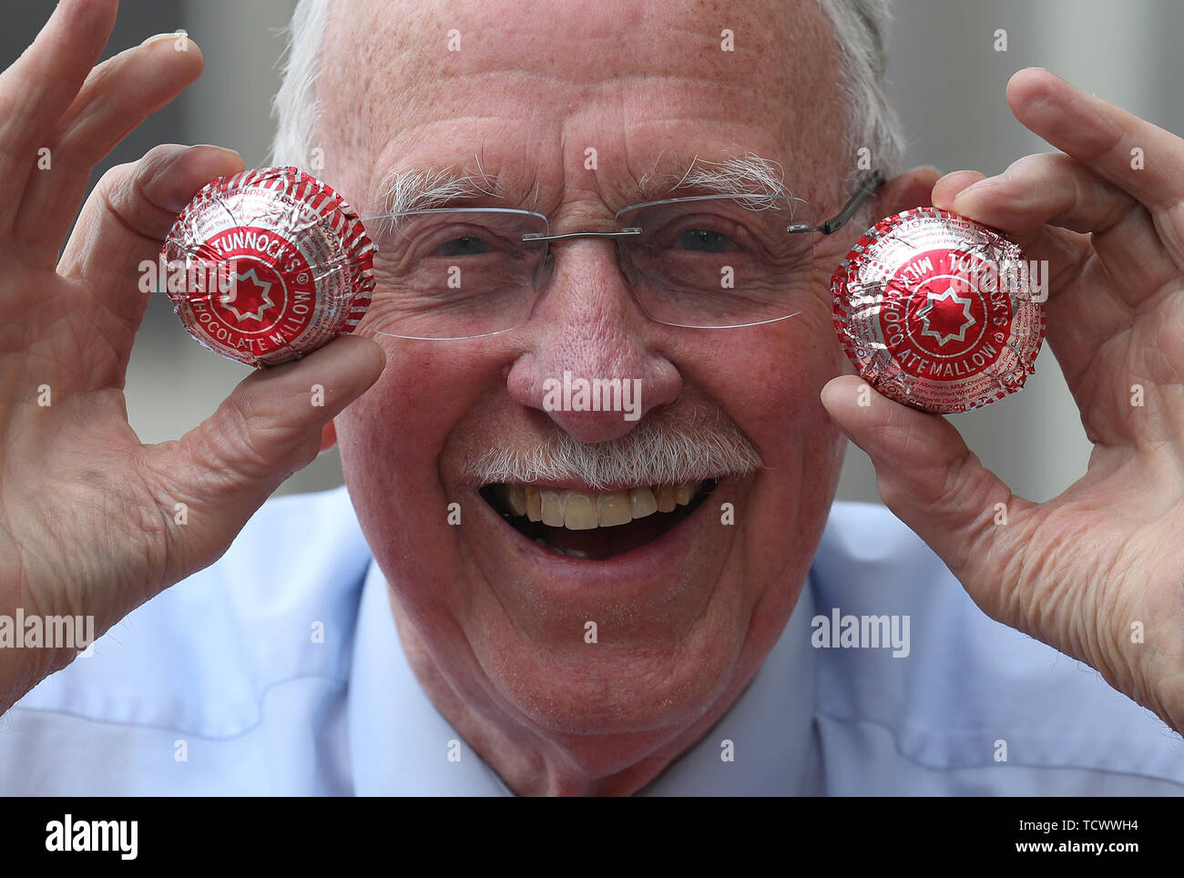 Tunnock’s teacakes hi-res stock photography and images - Alamy