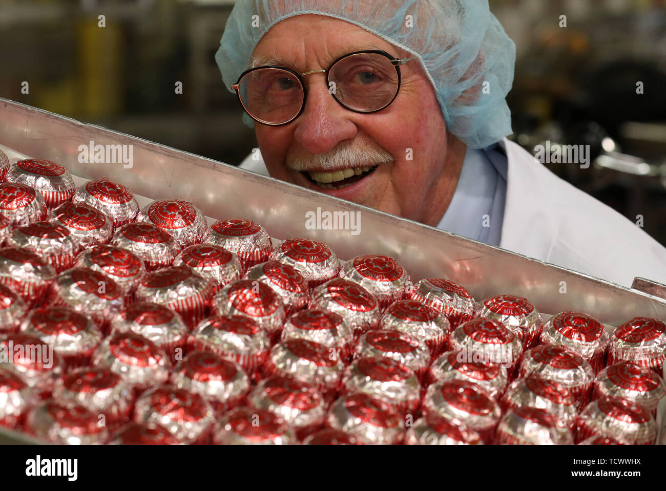 The man who invented the Tunnock's Teacake Boyd Tunnock with his ...