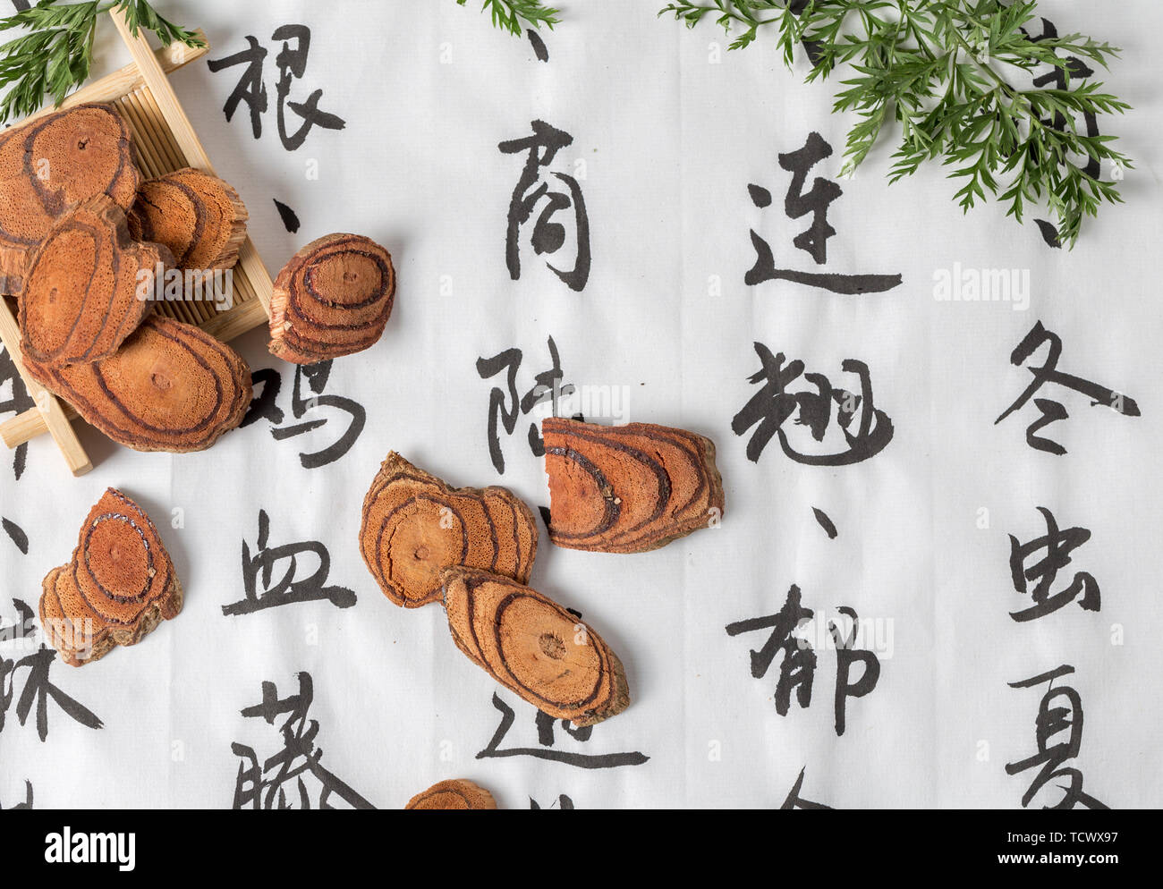 Chinese medicine single close-up chicken blood vine Stock Photo - Alamy