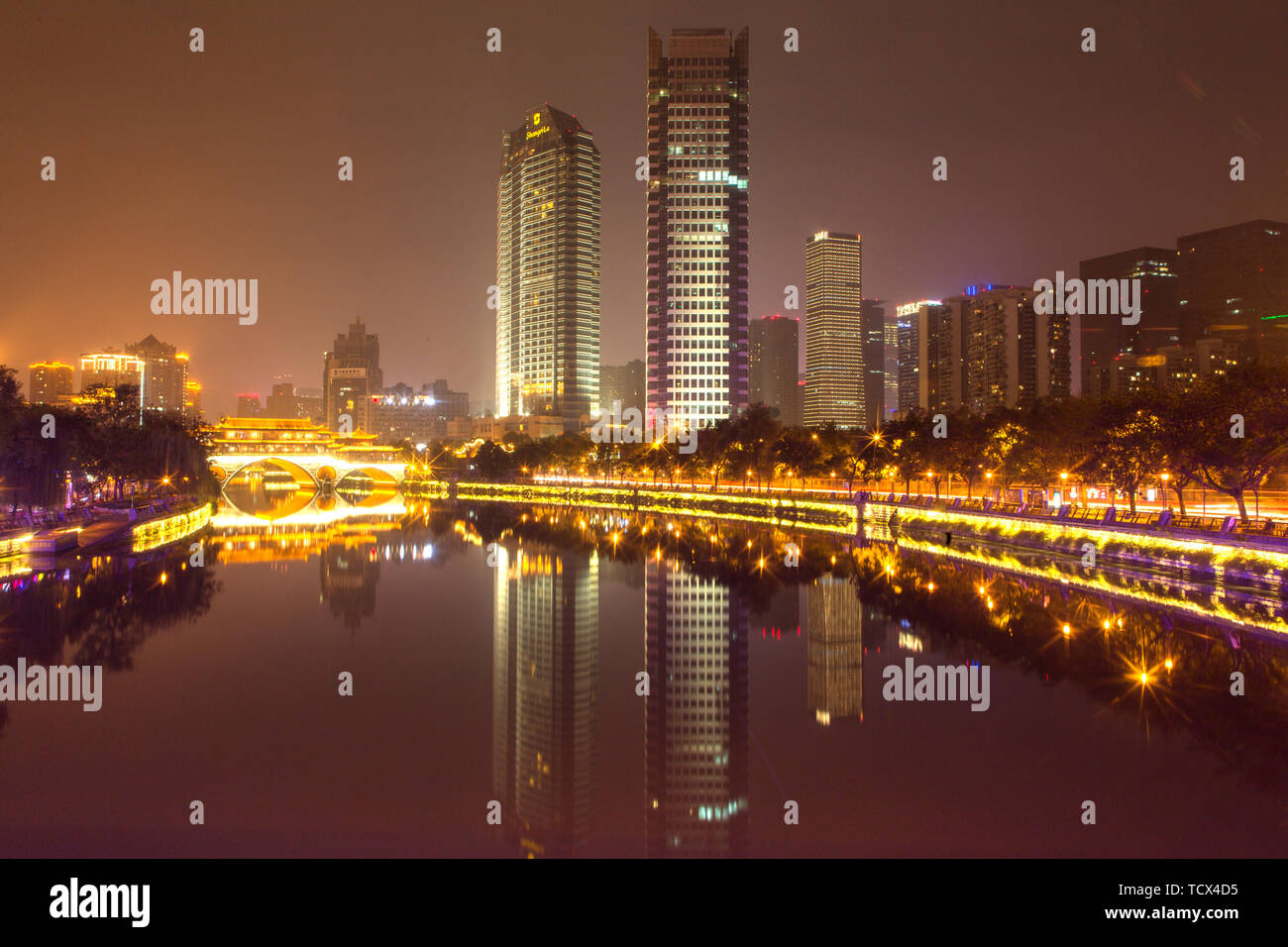 Night View of Nine Eye Bridge in Chengdu Stock Photo - Alamy