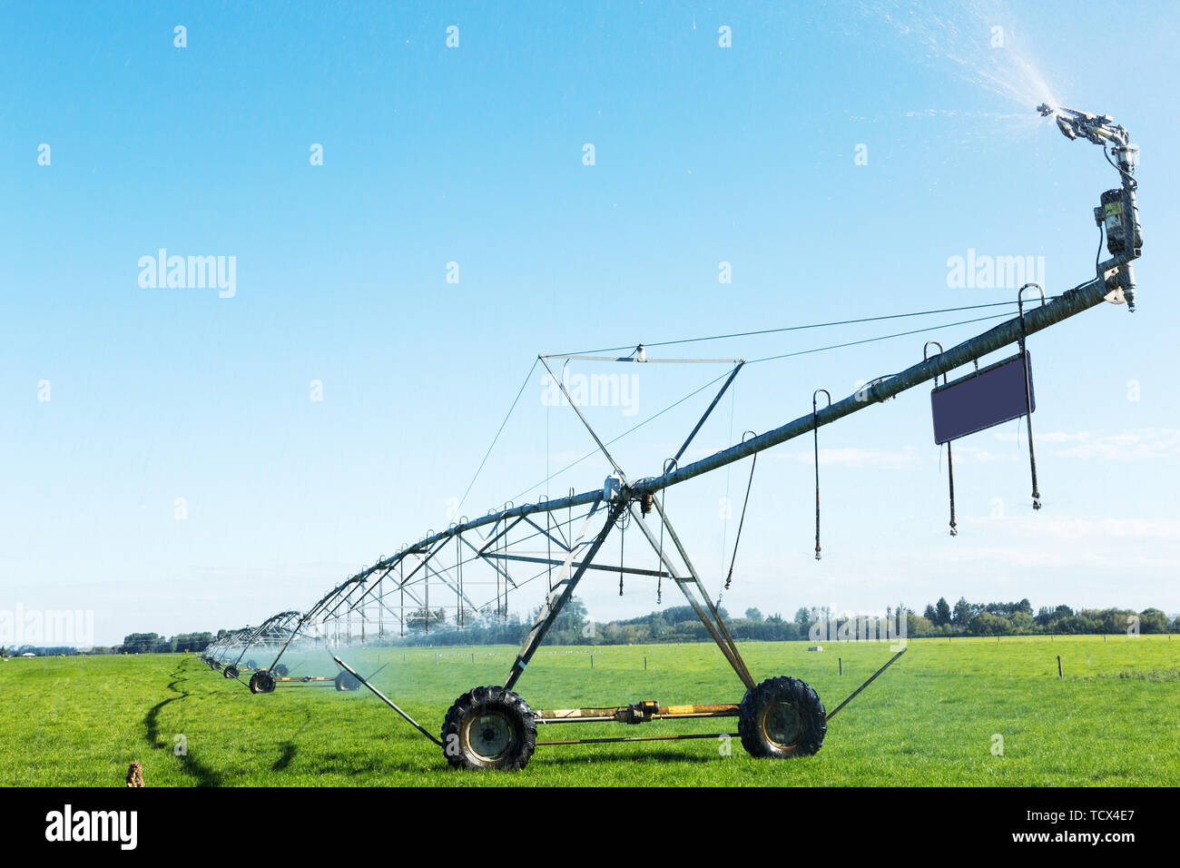 Irrigation machine hi-res stock photography and images - Alamy