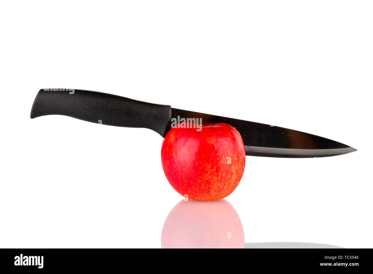 Red apple and knife isolated on white Stock Photo - Alamy