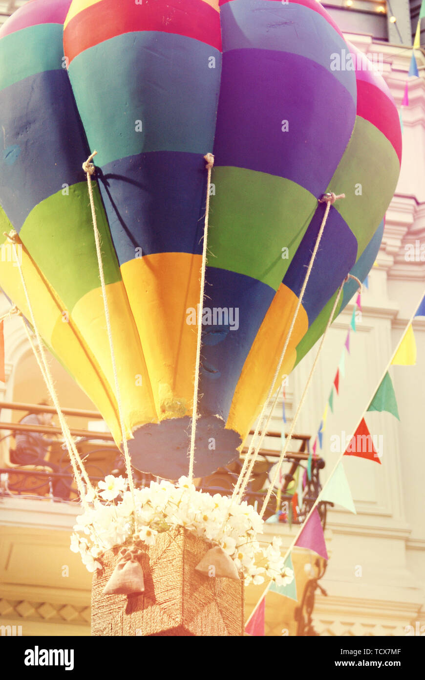 Inside famous GUM the large department store in Moscow Stock Photo - Alamy