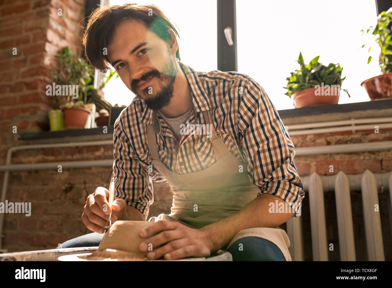 Occupation potter hi-res stock photography and images - Alamy