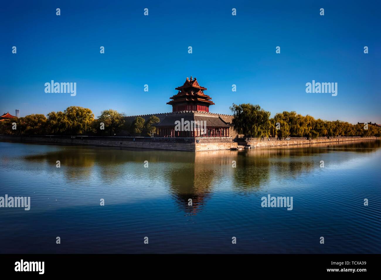 Autumn at the Imperial Palace in Beijing Stock Photo - Alamy