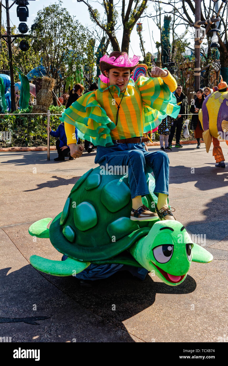 Shanghai Haichang Ocean Park float parade Stock Photo - Alamy