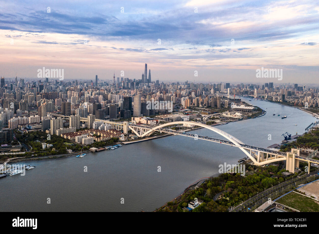 Shanghai cross-river bridge Stock Photo - Alamy