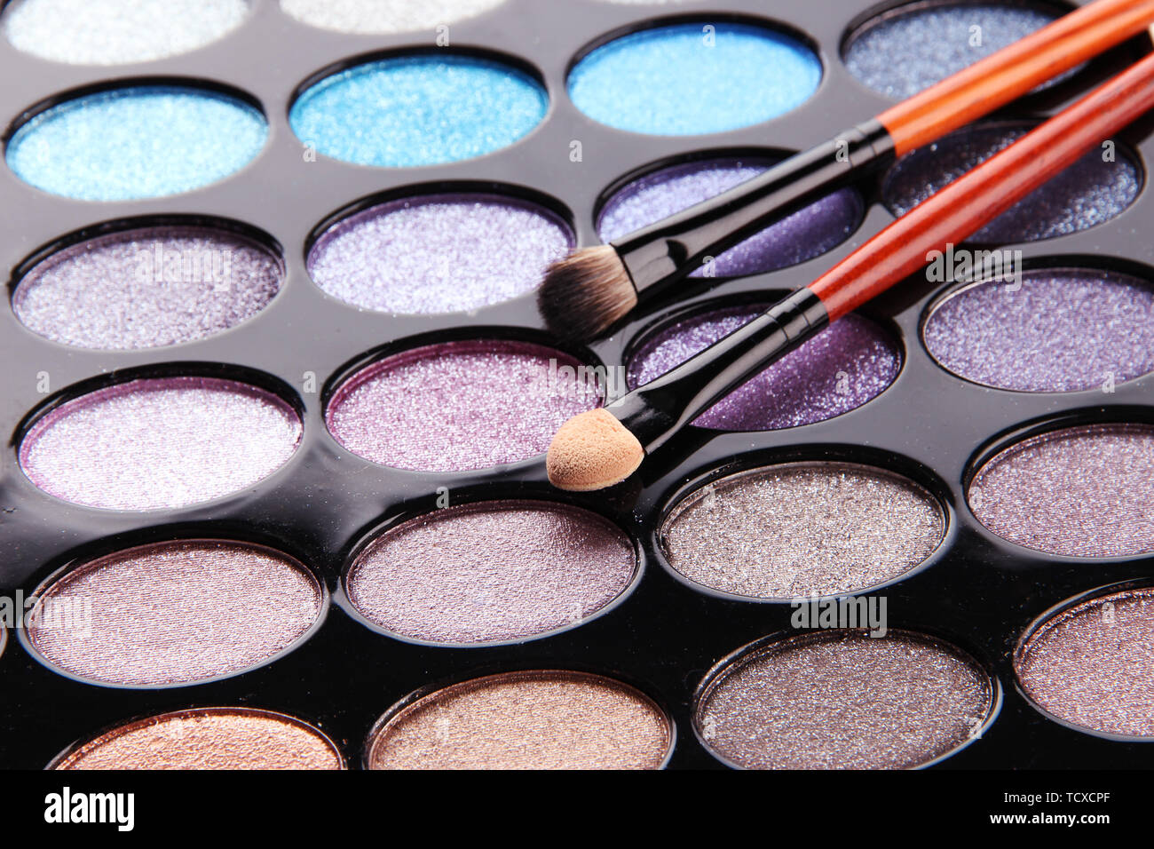 eye shadows and brushes close-up Stock Photo - Alamy