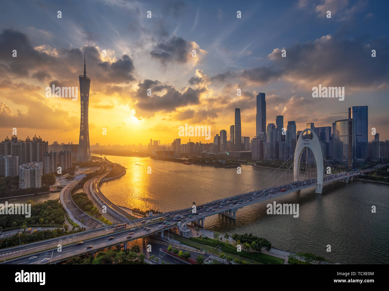 Guangzhou pearl river new city cbd hi-res stock photography and images ...