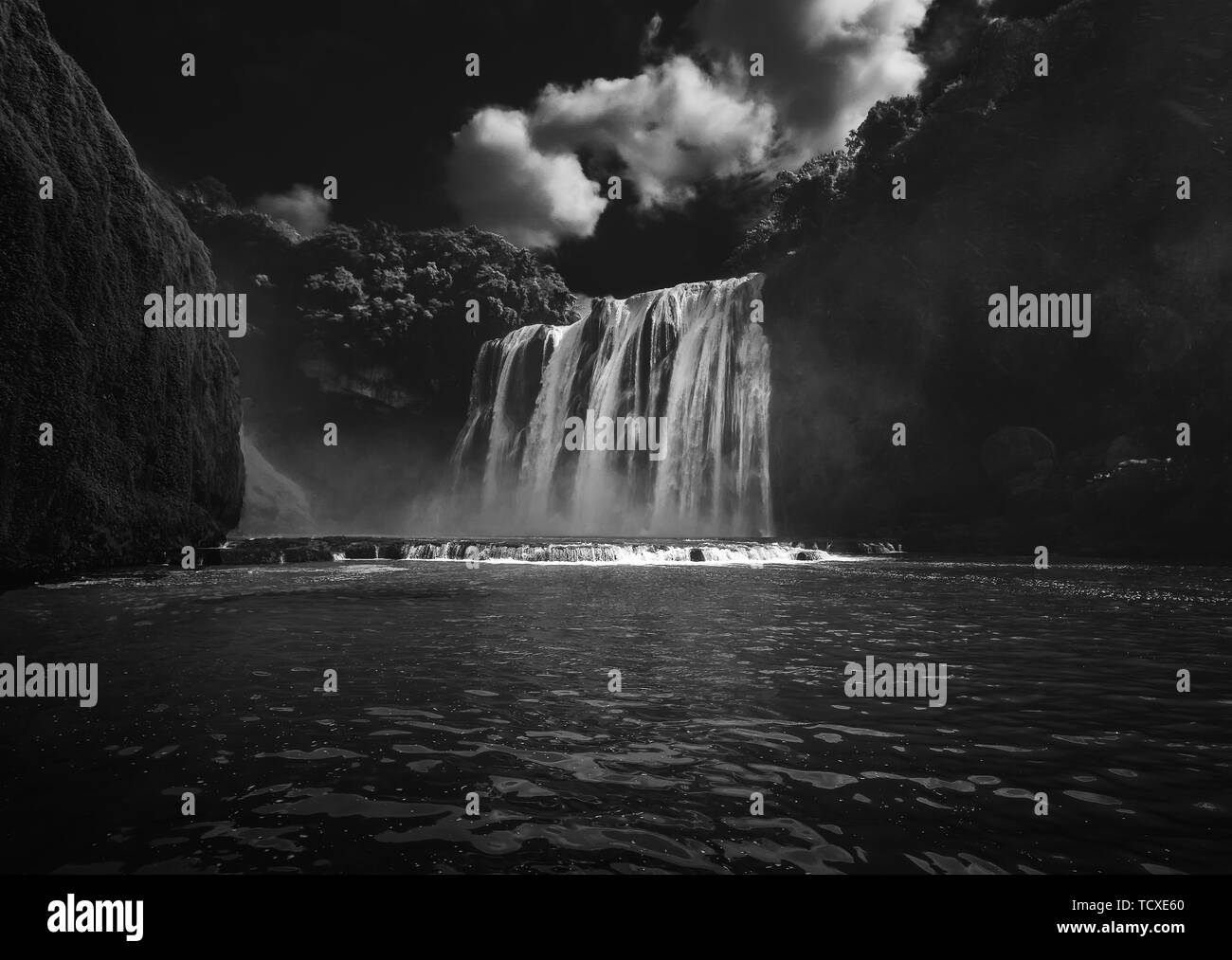 Valleys and trees Black and White Stock Photos & Images - Alamy