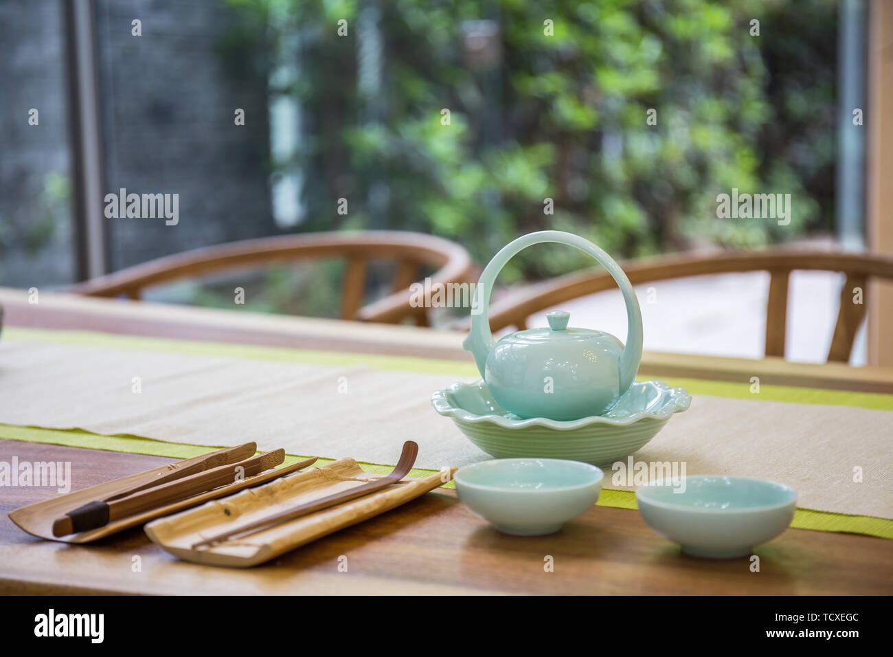Chinese classical tea set tea art porcelain Stock Photo - Alamy