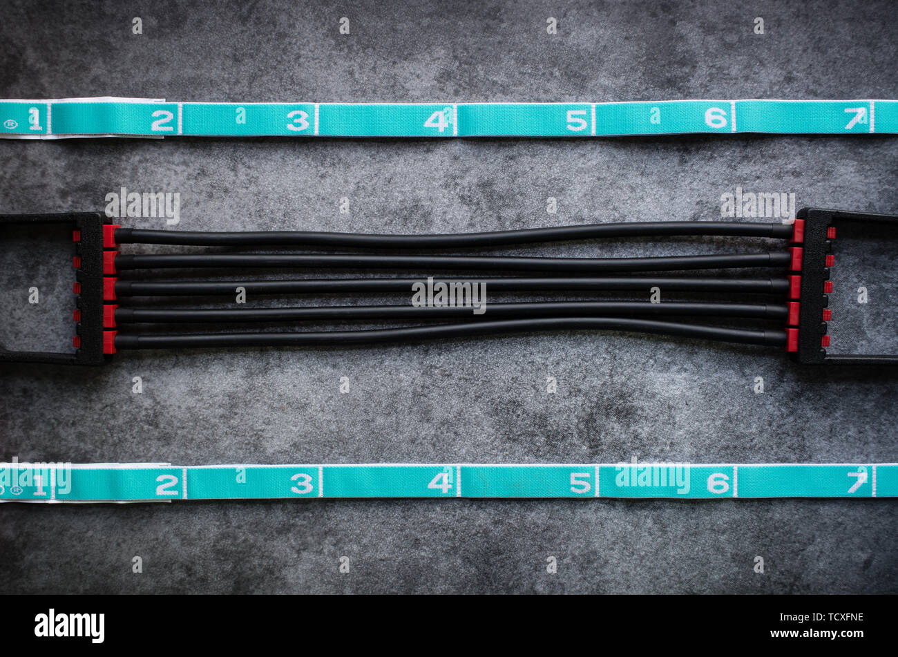 Tension braces hi-res stock photography and images - Alamy